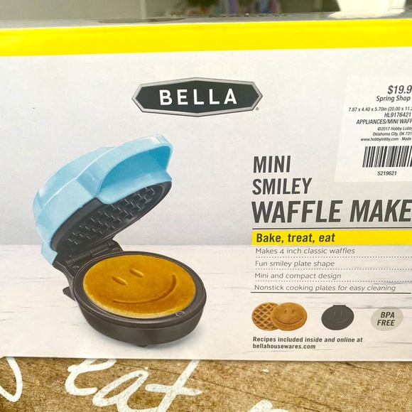 Kitchen | Mini Smiley Waffle Maker | Poshmark